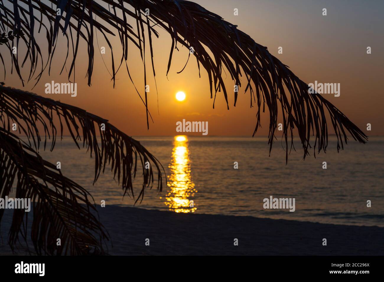 Asia, Sunset at indian ocean Stock Photo - Alamy