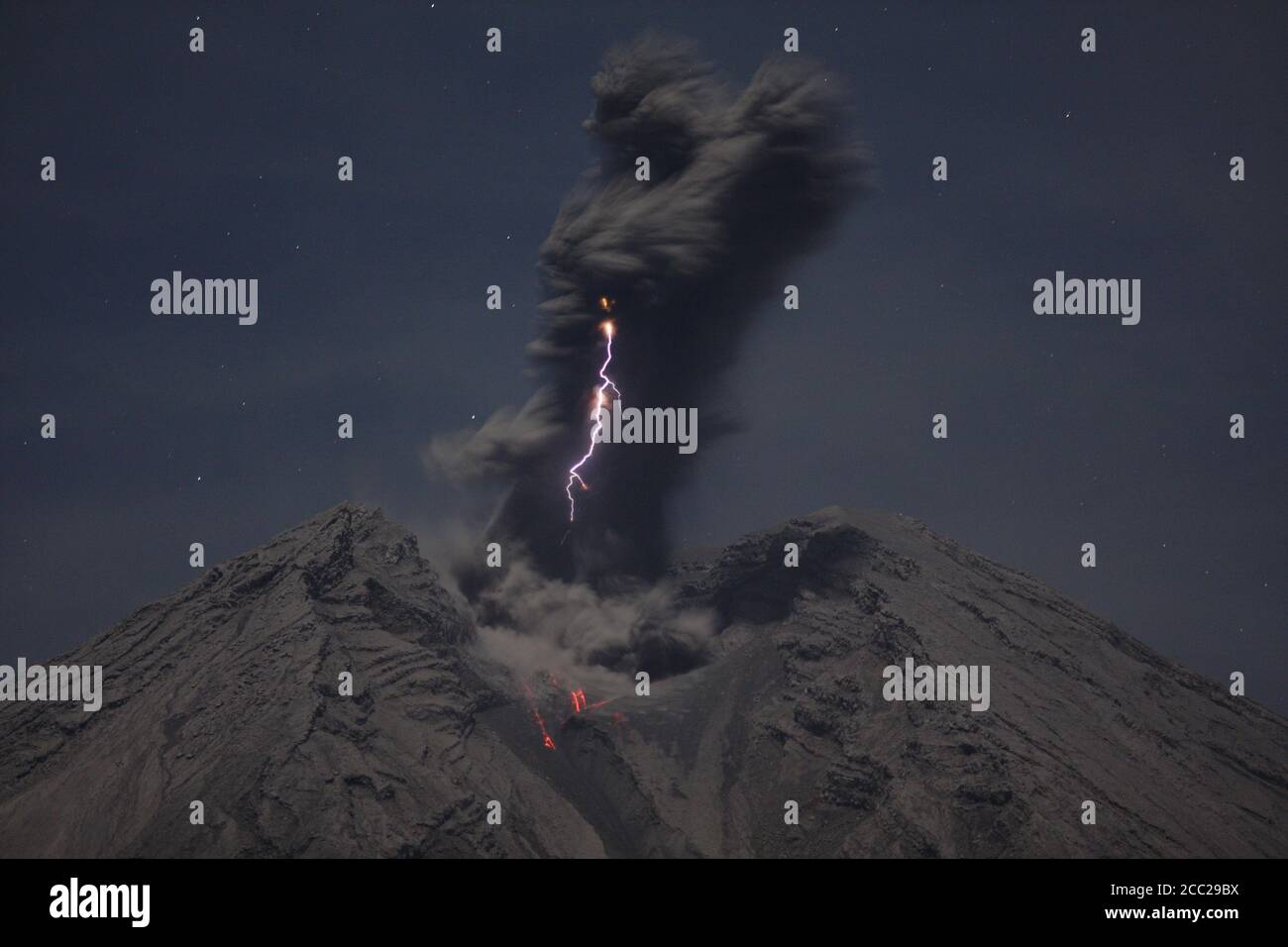 Semeru volcano hi-res stock photography and images - Alamy