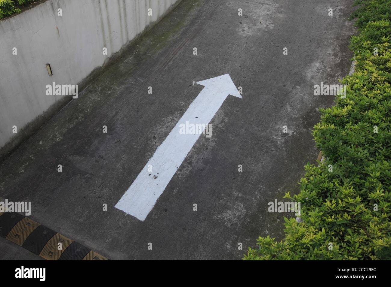 Shanghai sign hi-res stock photography and images - Alamy