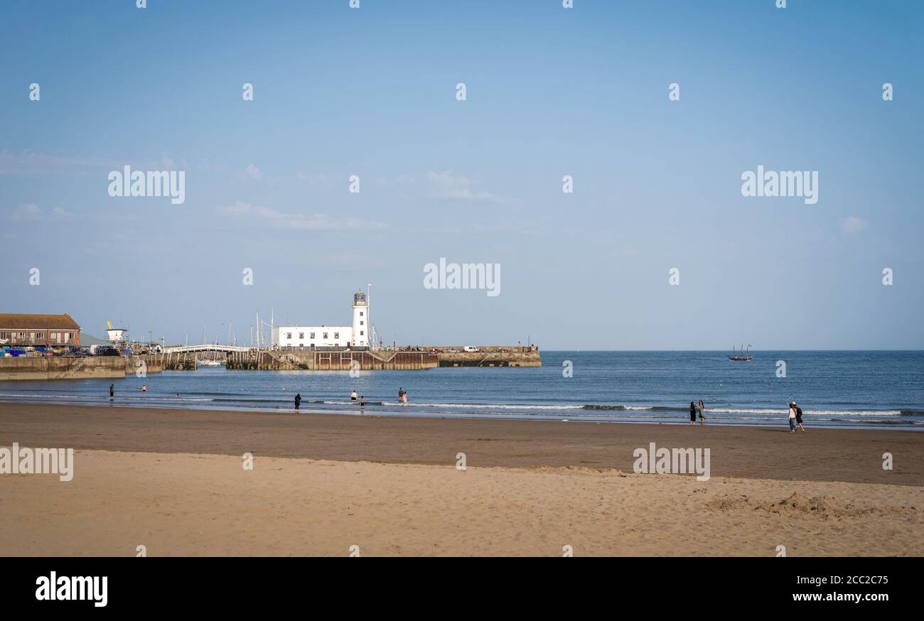 Beach Scarborough Lighthouse Uk High Resolution Stock Photography and ...