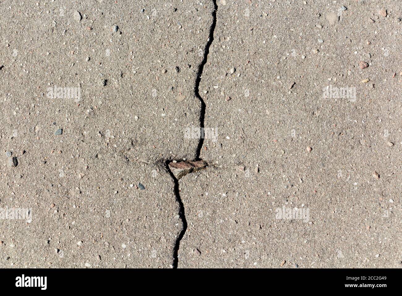 Radiating cracks hi-res stock photography and images - Alamy