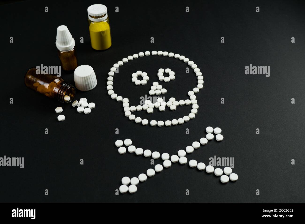 Skeleton with pill hi-res stock photography and images - Alamy