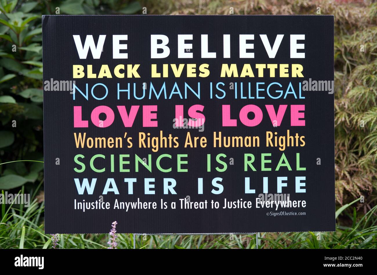 Social equality sign on a lawn in the USA Stock Photo - Alamy