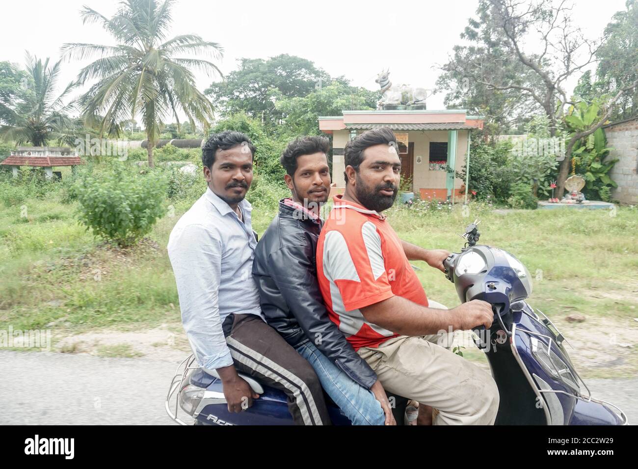 Illegal roads india hi-res stock photography and images - Alamy