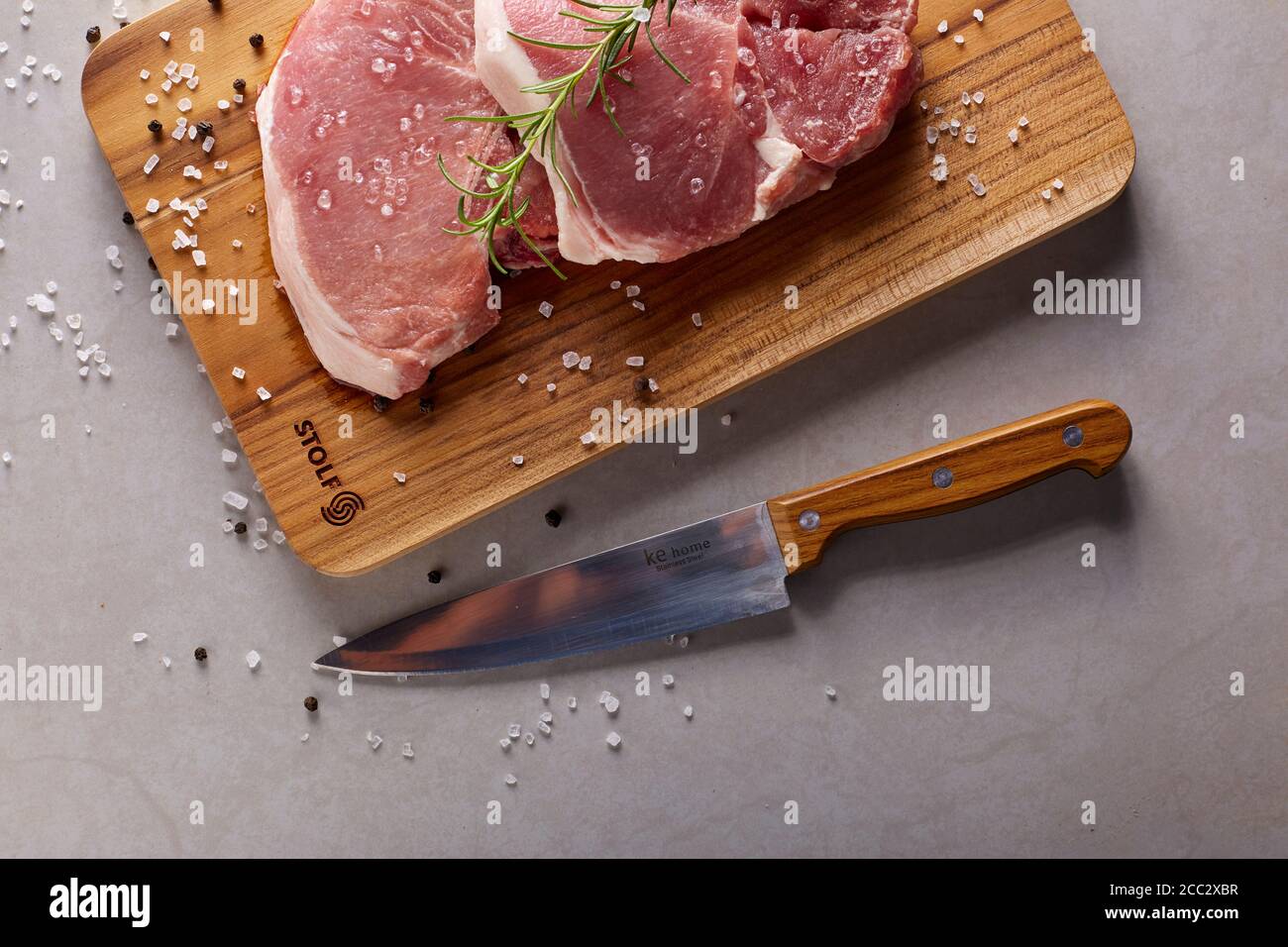 Dark cooking hi-res stock photography and images - Alamy