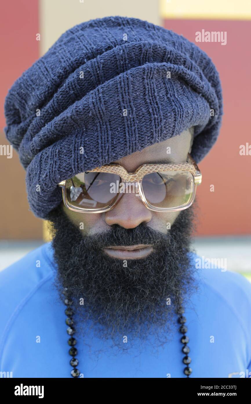 Men bear with glasses Stock Photo - Alamy