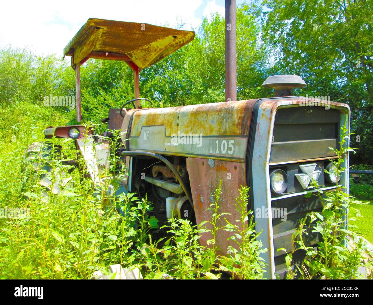 Farmers mailbox hi-res stock photography and images - Alamy