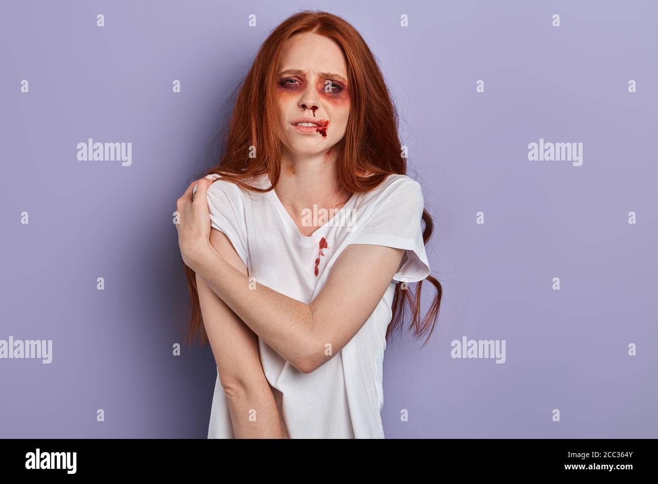 Woman hurt expression hi-res stock photography and images - Alamy