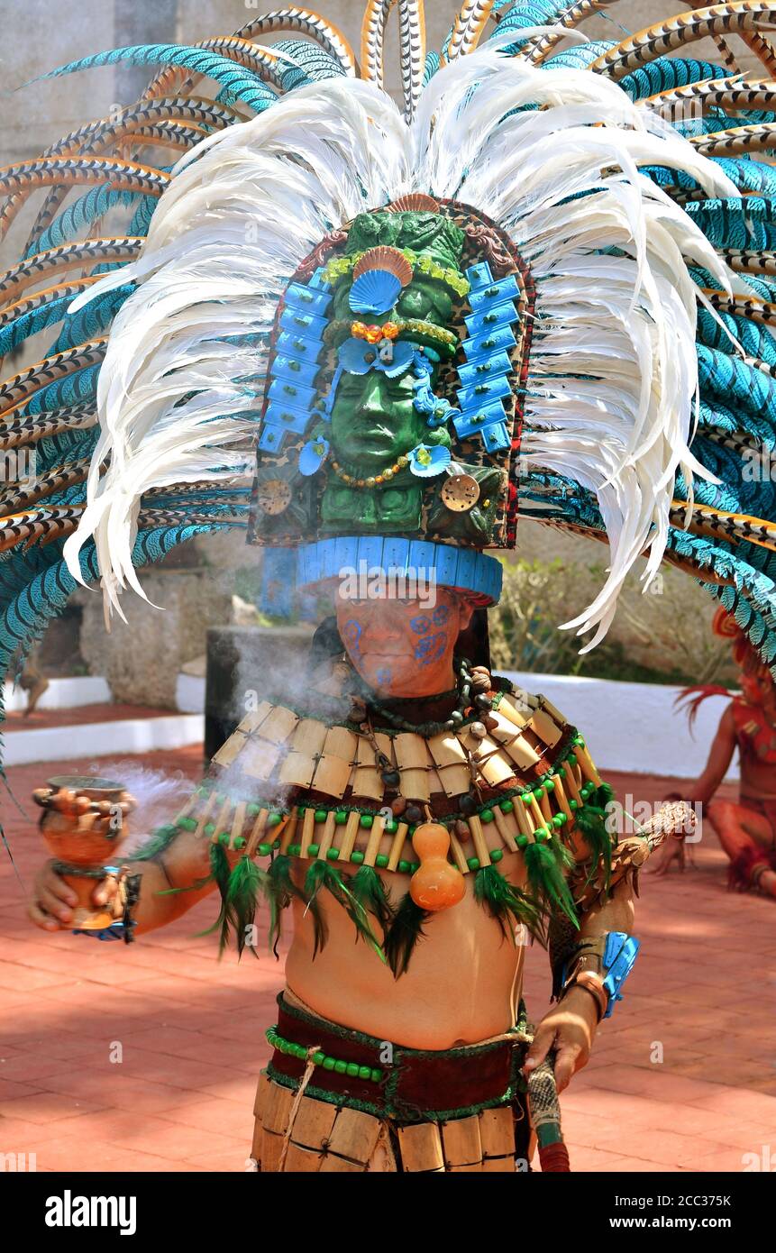 CHICHEN ITZA, MEXICO - MARCH 21,2014:Native mayan dancers performing in ...