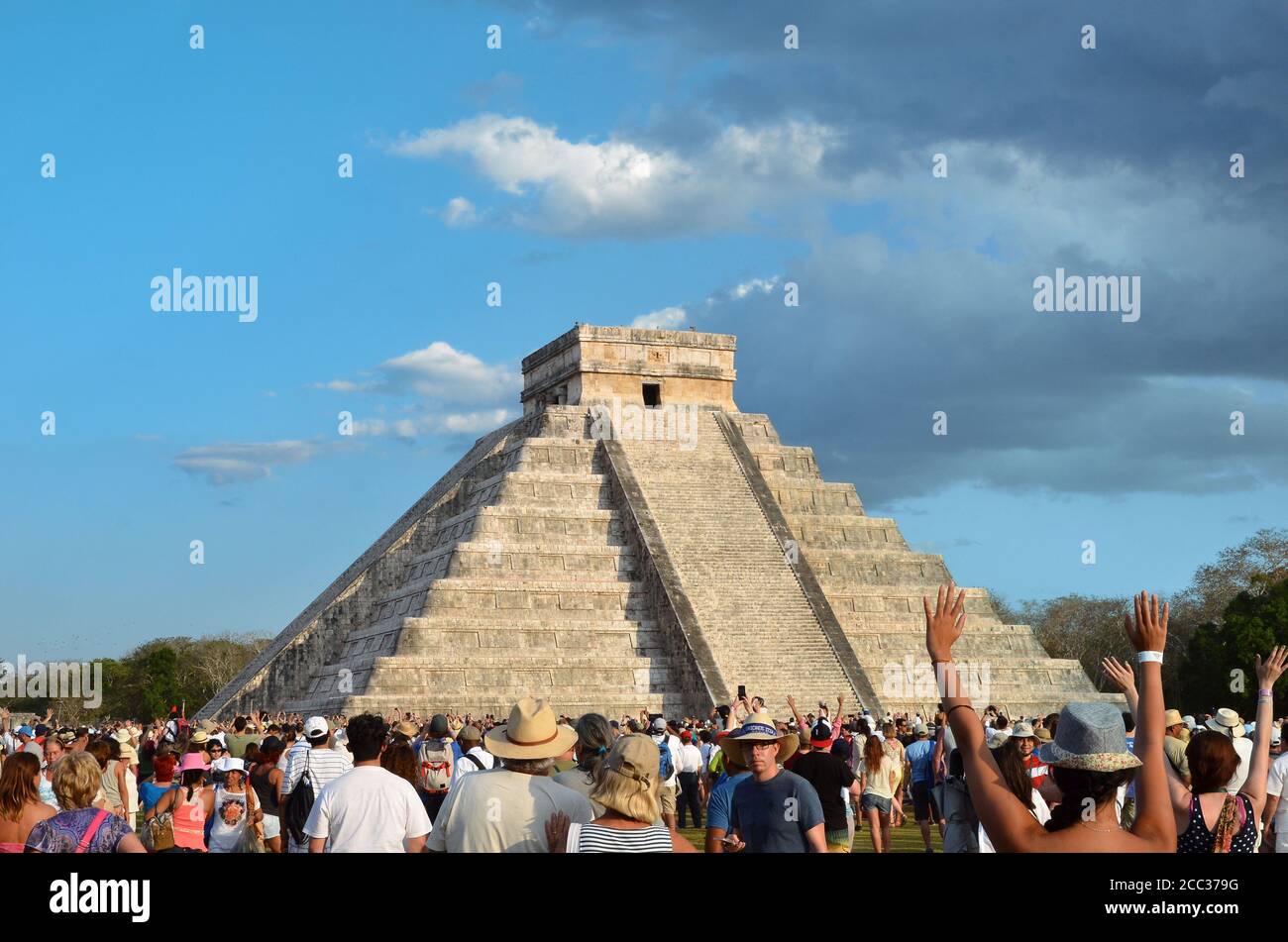 Kukulkan snake shadow hi-res stock photography and images - Alamy