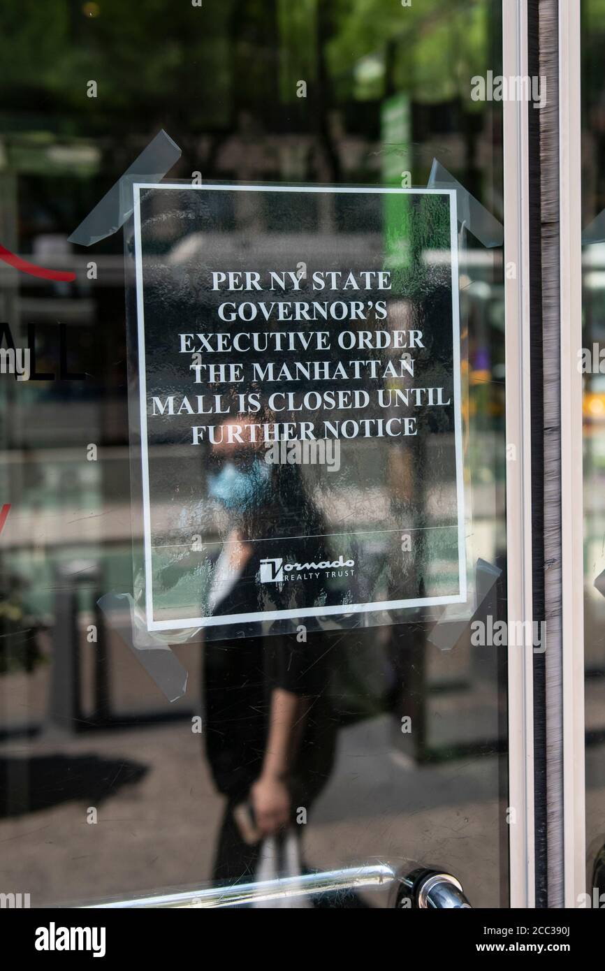 Till closed sign hi-res stock photography and images - Alamy