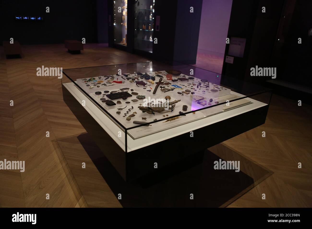 Worlds largest medicine gallery hi-res stock photography and images - Alamy