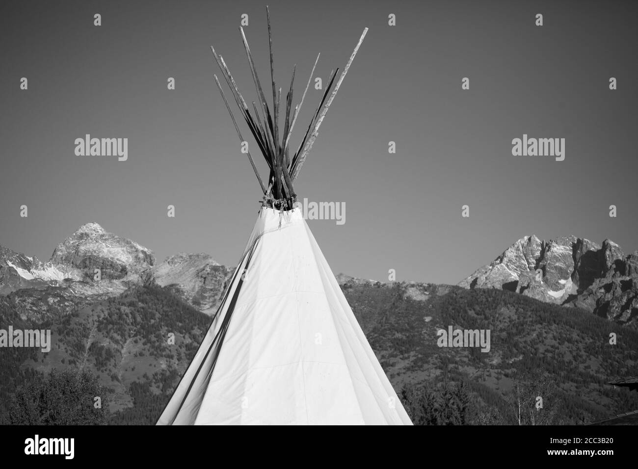 Tipi outdoors in the sunshine Stock Photo - Alamy