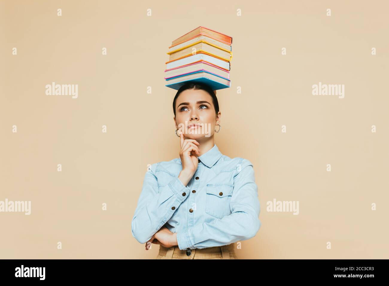 College student head shot hi-res stock photography and images - Alamy