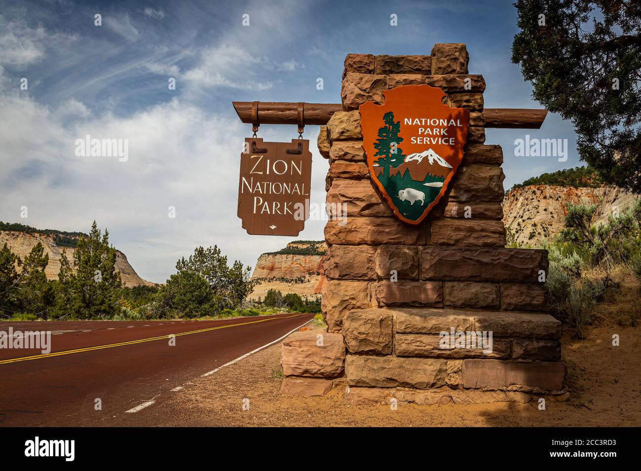 Zion national park entrance sign hi-res stock photography and images ...
