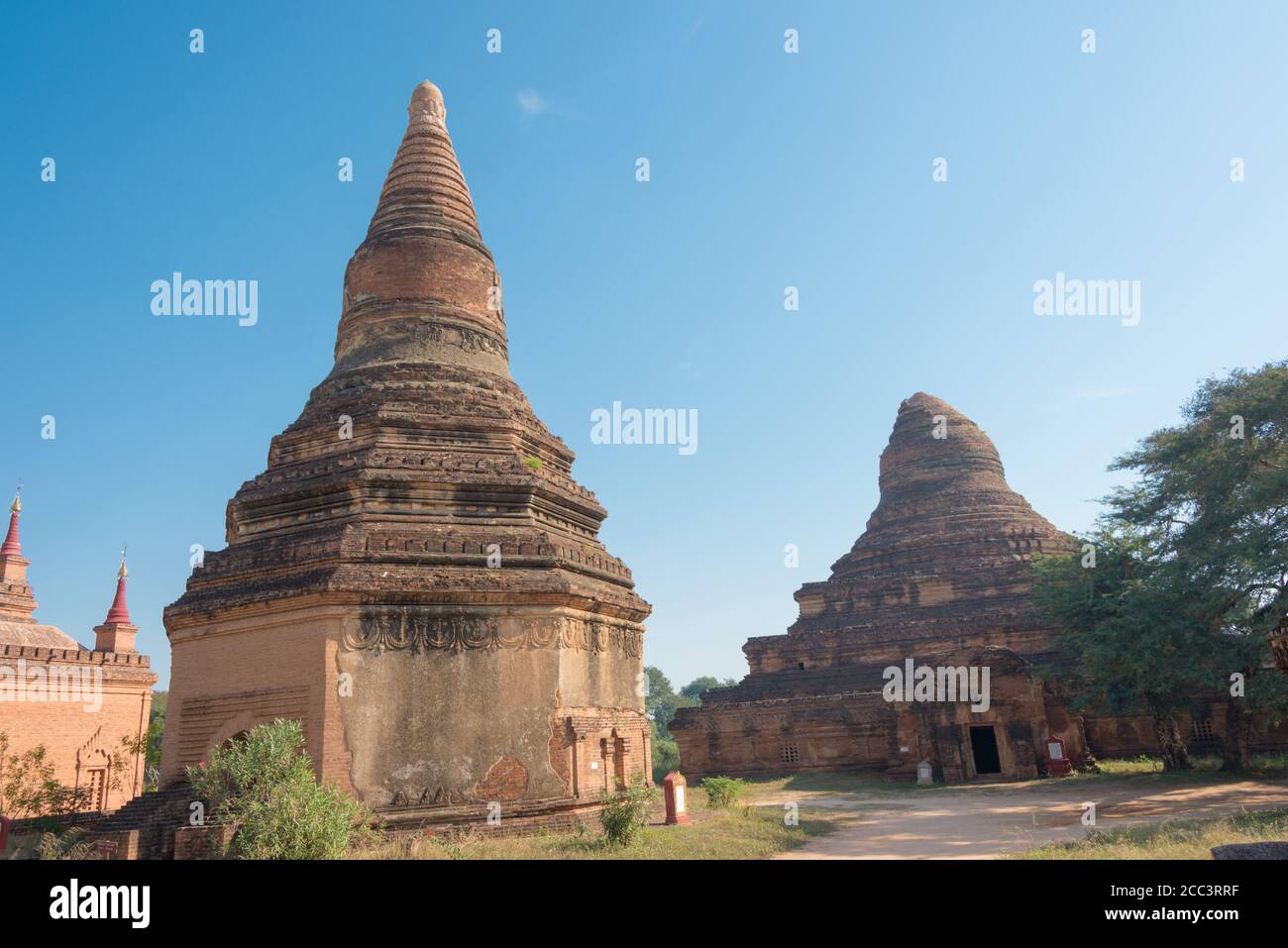 Bagan archaeological area and monuments hi-res stock photography and ...