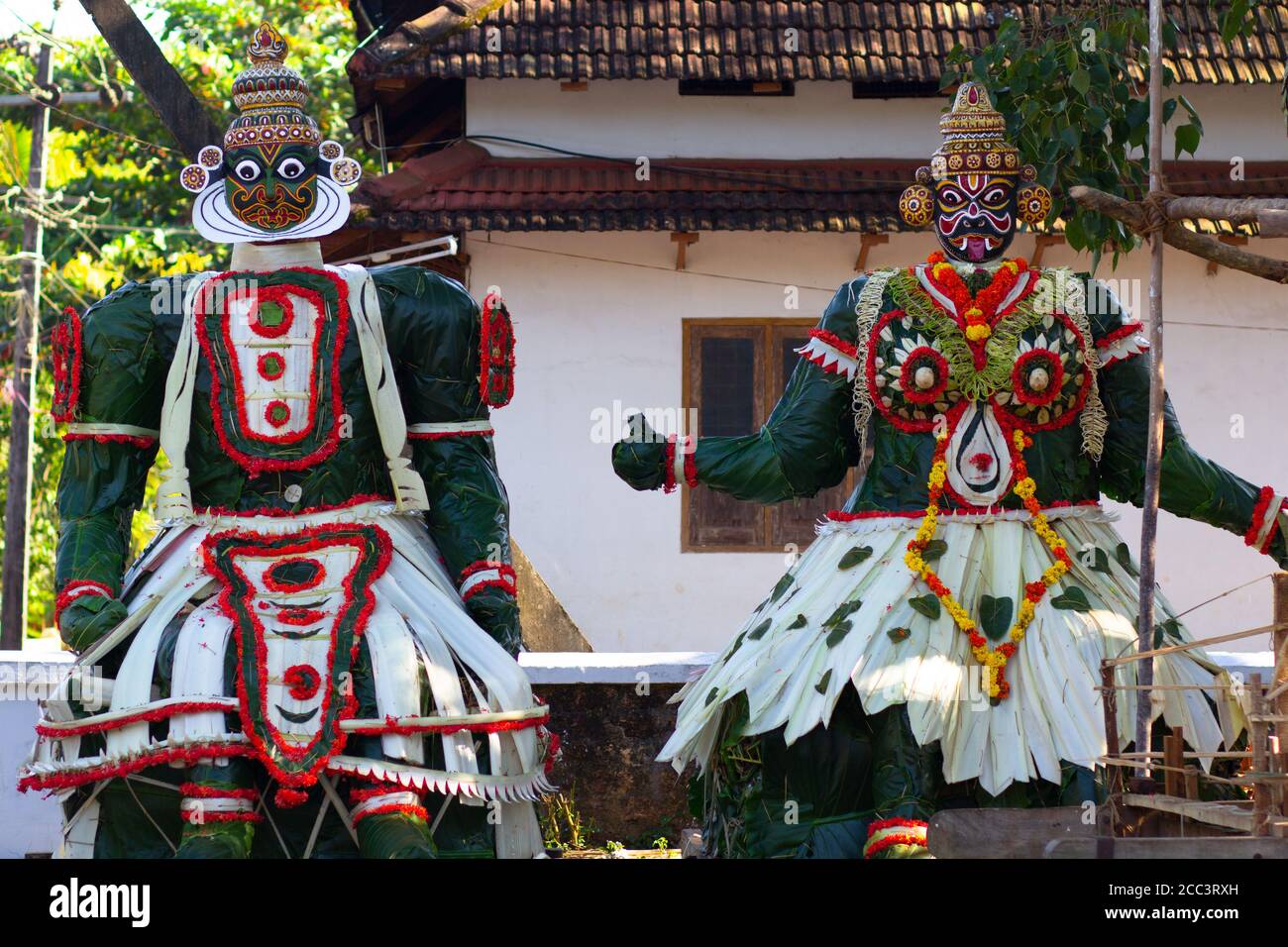 Kerala folk dance forms hi-res stock photography and images - Alamy