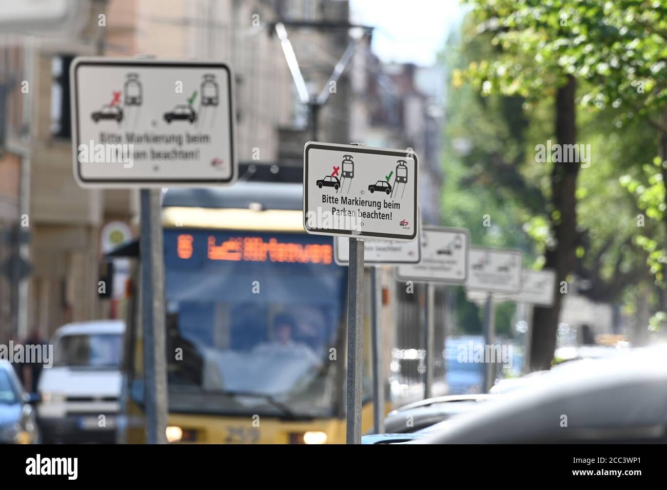 Parking on a tram line hi-res stock photography and images - Alamy