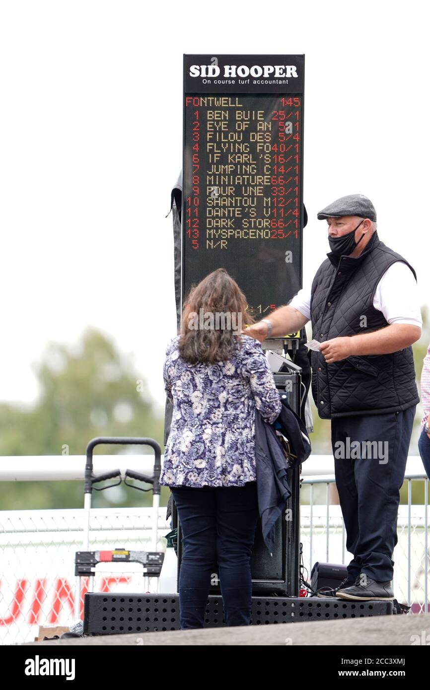 On course bookmaker hi-res stock photography and images - Alamy