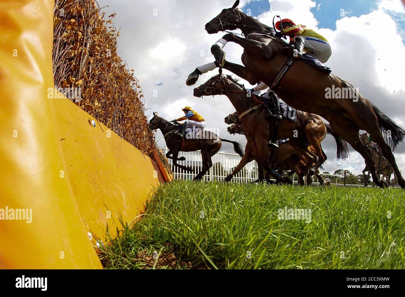 Fontwell Racecourse General View High Resolution Stock Photography and ...