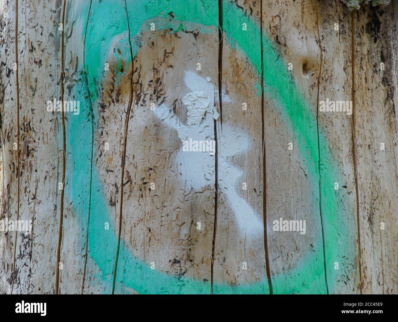 Wendefurth, Germany. 12th Aug, 2020. The sign for the hiking trail ...