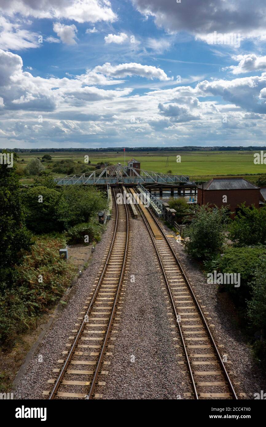 Reedham railway swing bridge open Stock Photo - Alamy