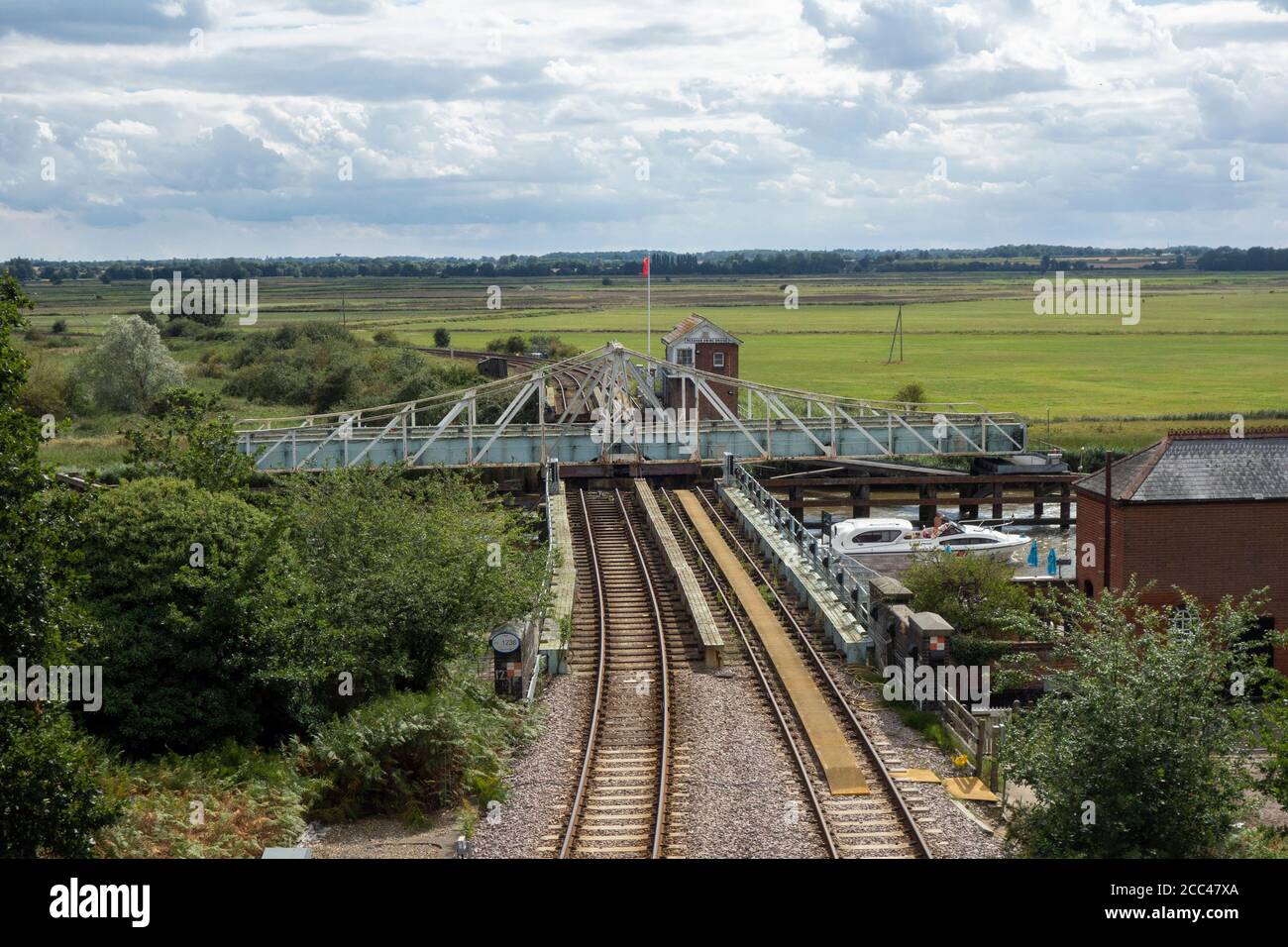 Reedham railway swing bridge open Stock Photo - Alamy