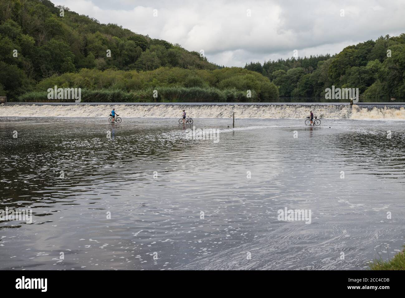 Lopwell dam on river tavy hi-res stock photography and images - Alamy