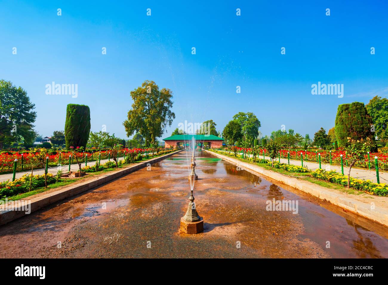 Shalimar garden srinagar hi-res stock photography and images - Alamy