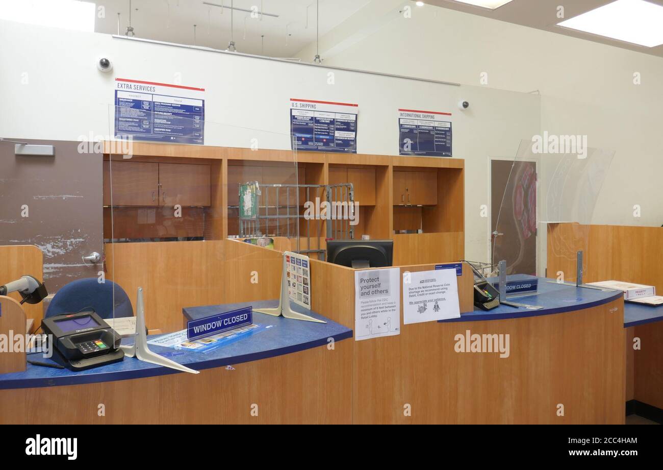 Us Post Office Counter High Resolution Stock Photography and Images - Alamy