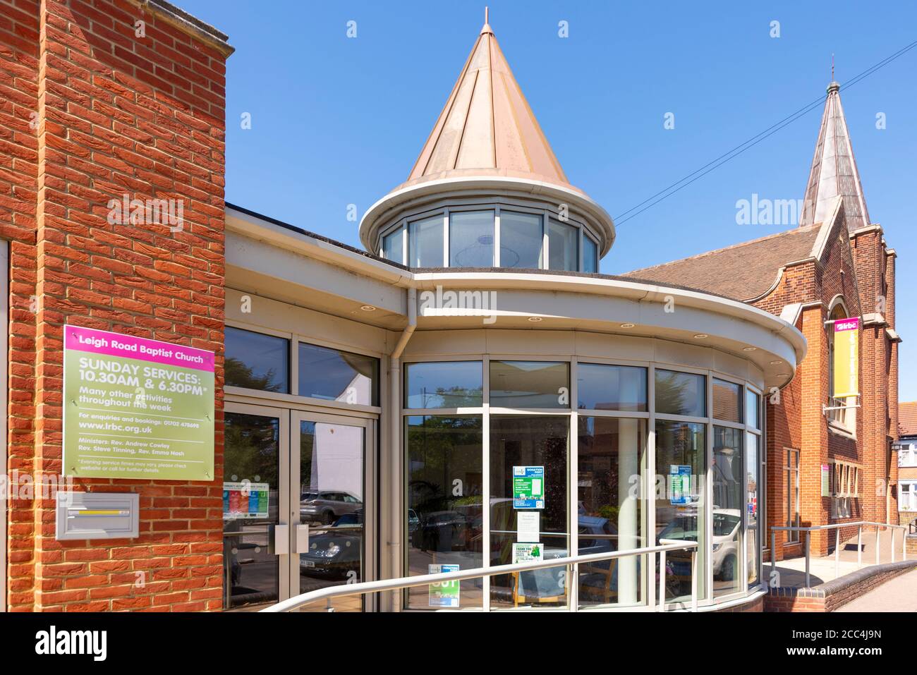Leigh Road Baptist Church in Leigh on Sea, Essex, UK Stock Photo - Alamy