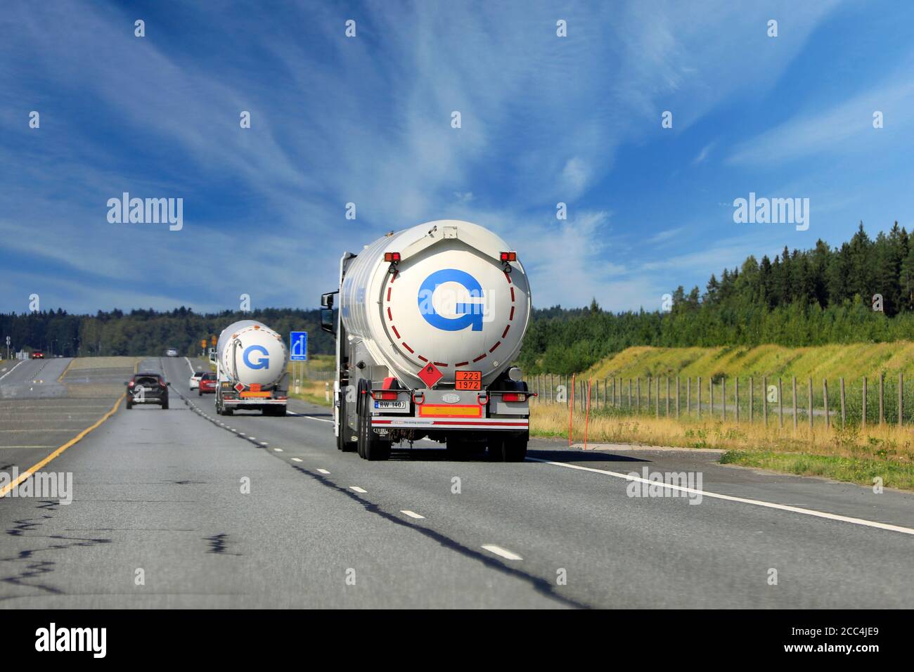 Liquified natural gas vehicle hi-res stock photography and images - Alamy