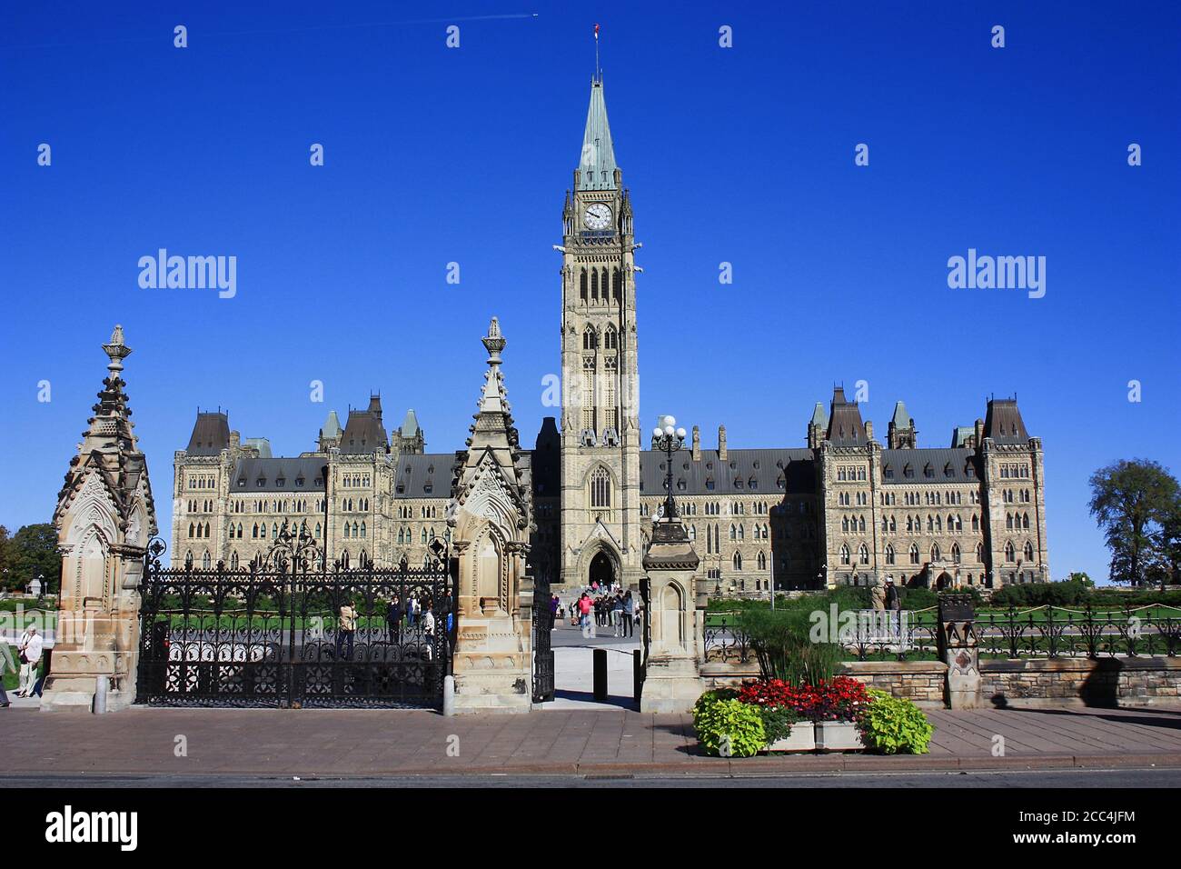 Ottawa Parliament Building with a bright blue sky Stock Photo - Alamy