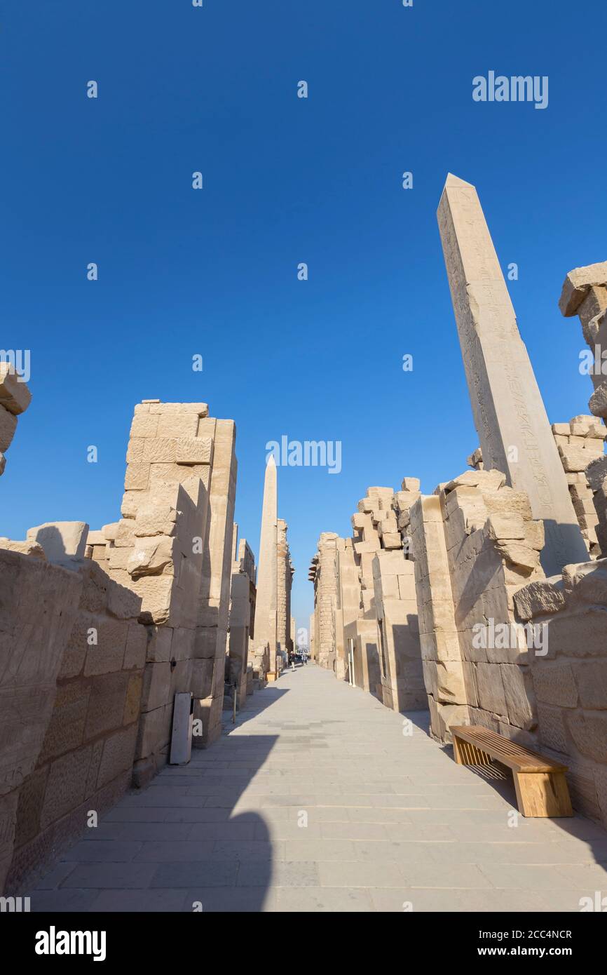 Obelisk temple hi-res stock photography and images - Alamy