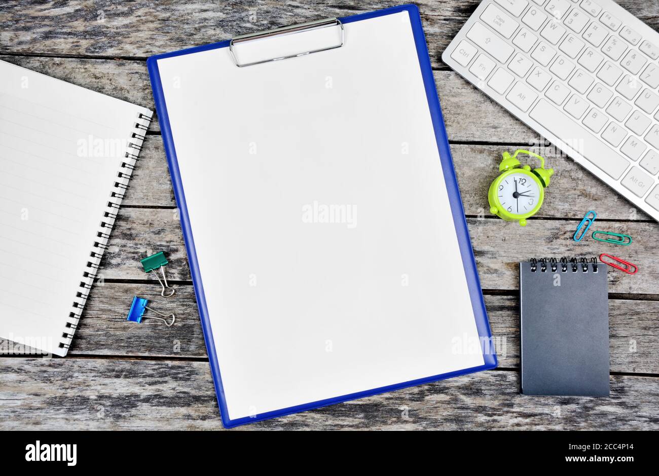 Blank paper and keyboard hi-res stock photography and images - Alamy