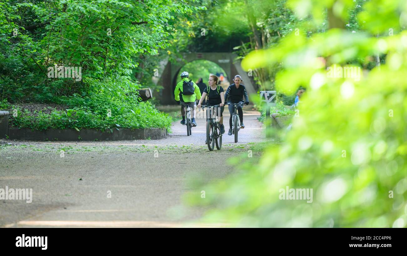 Tyldesley Loopline, linear walkway, Worsley on former railway line ...