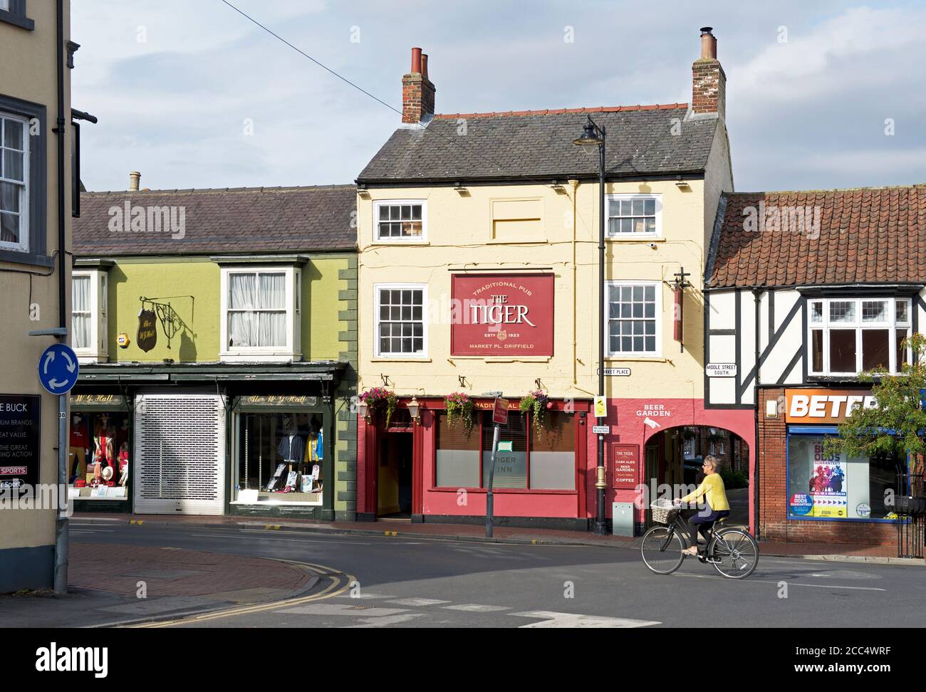 Pub market place hi-res stock photography and images - Alamy