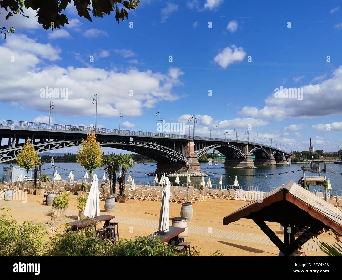 Rhine beach hi-res stock photography and images - Alamy