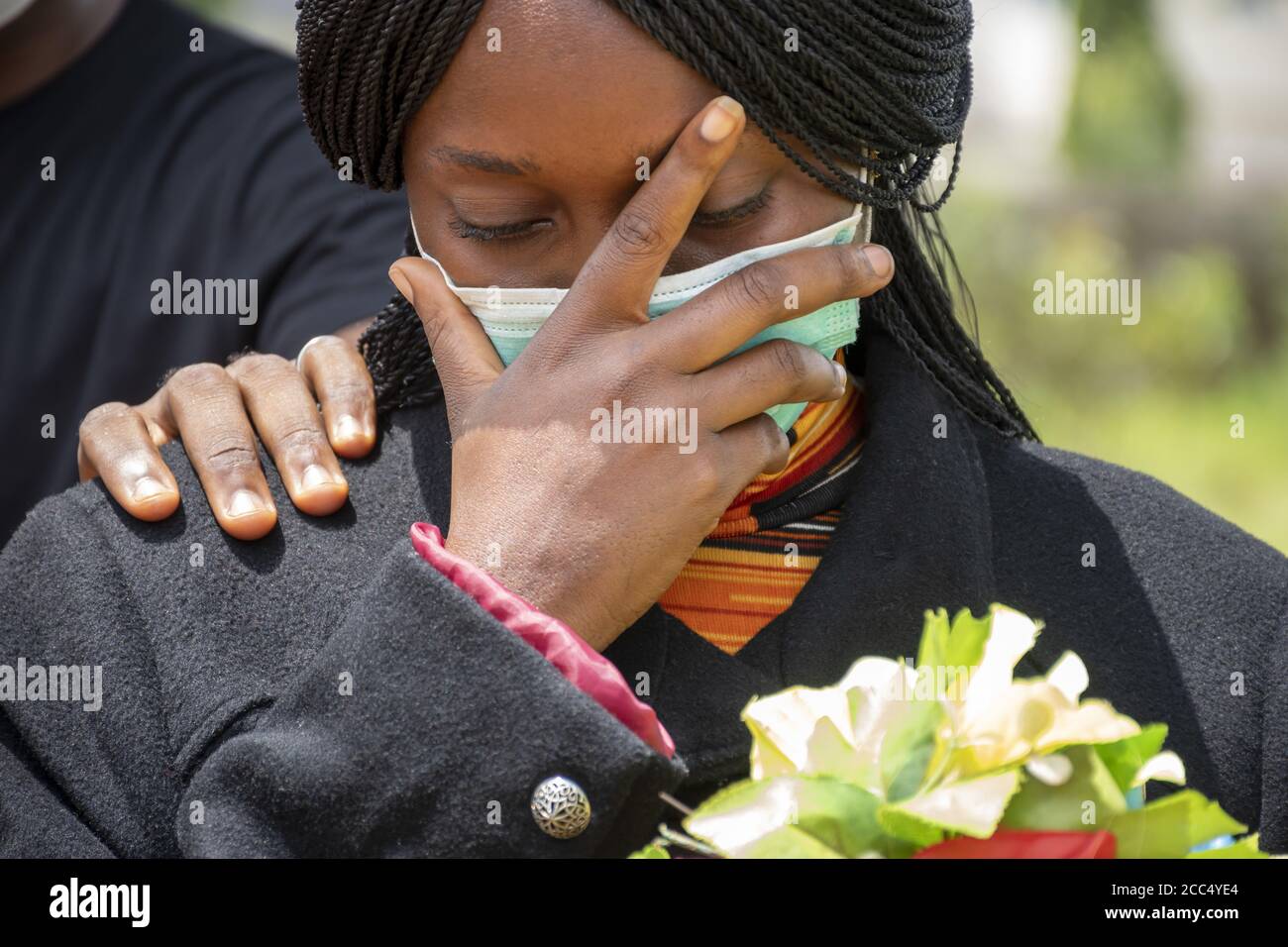 African funeral family hi-res stock photography and images - Alamy