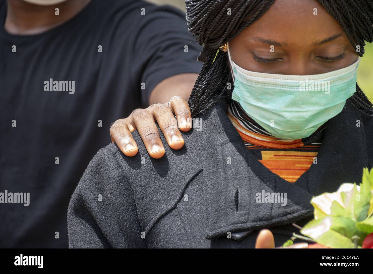 African funeral family hi-res stock photography and images - Alamy