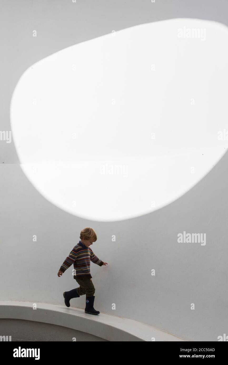 Three year old boy plays inside Tewlwolow Kernow: a sky-viewing chamber ...