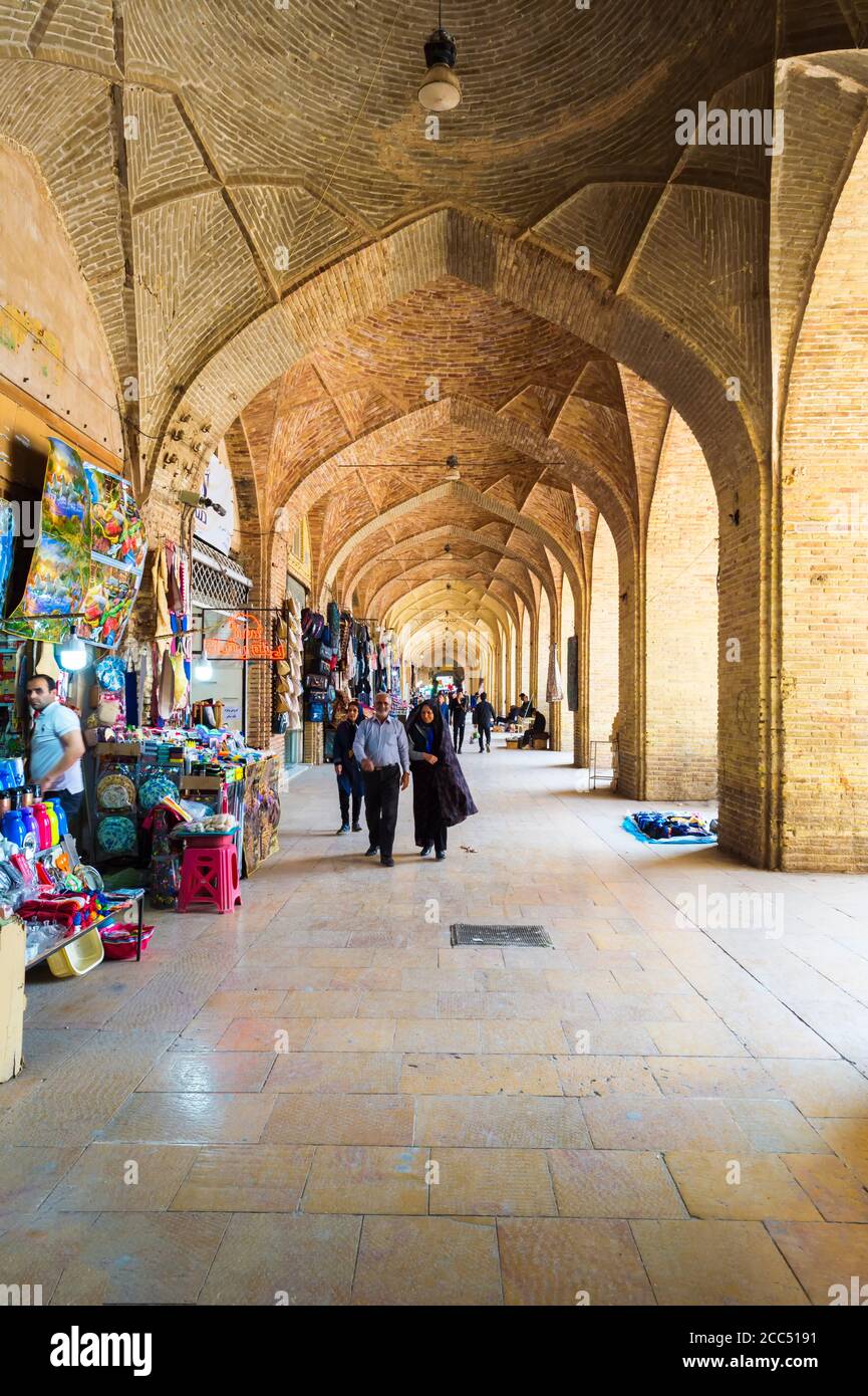 Bazaar stalls hi-res stock photography and images - Alamy