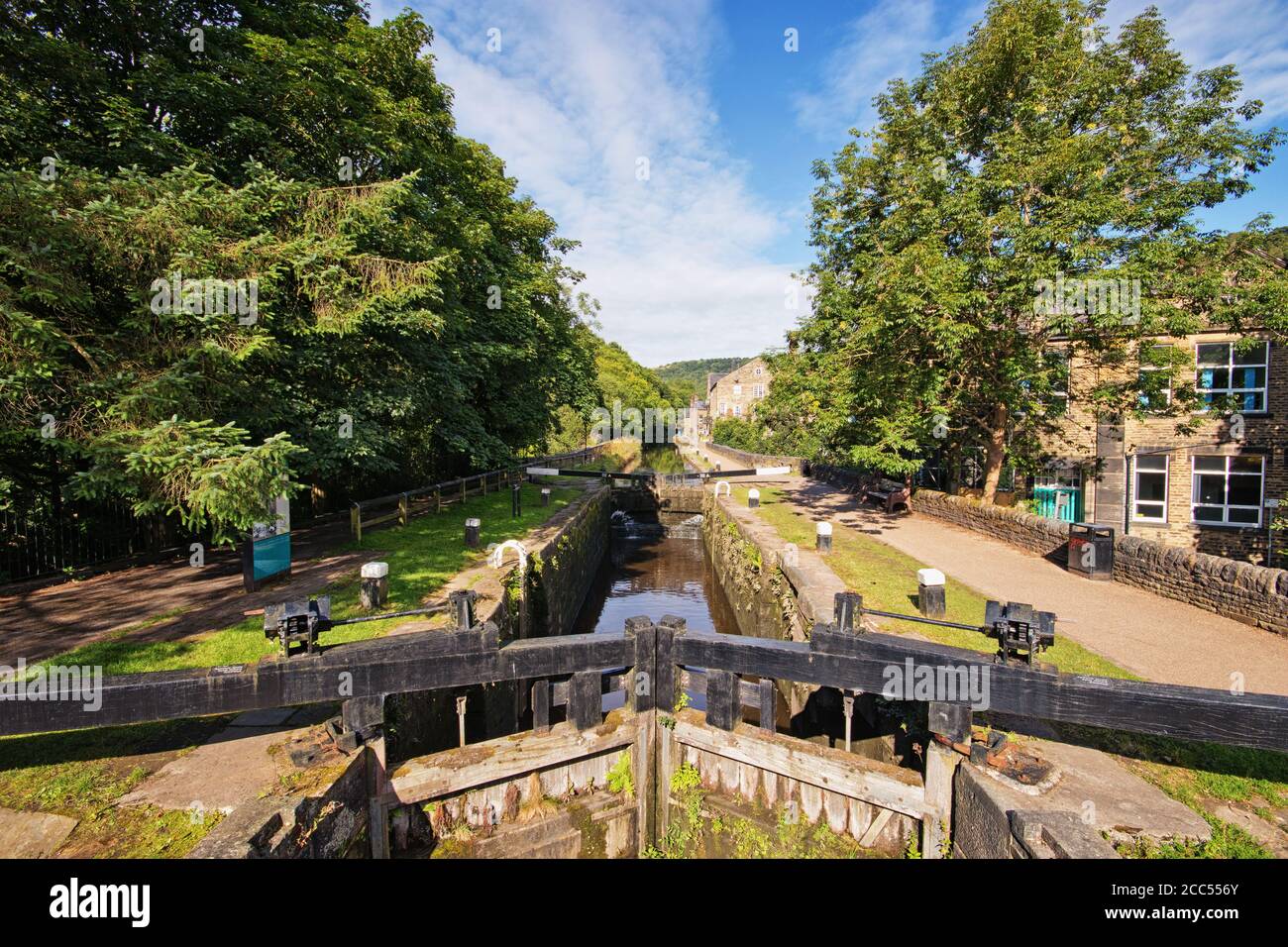 Lock gates on rochdale canal hi-res stock photography and images - Alamy