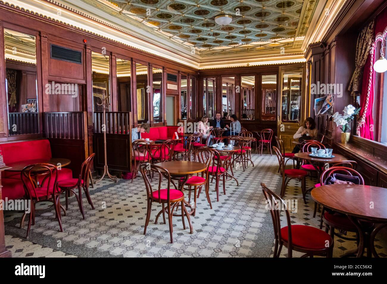 Maiasmokk Kohvik, cafe, old town, Tallinn, Estonia Stock Photo - Alamy
