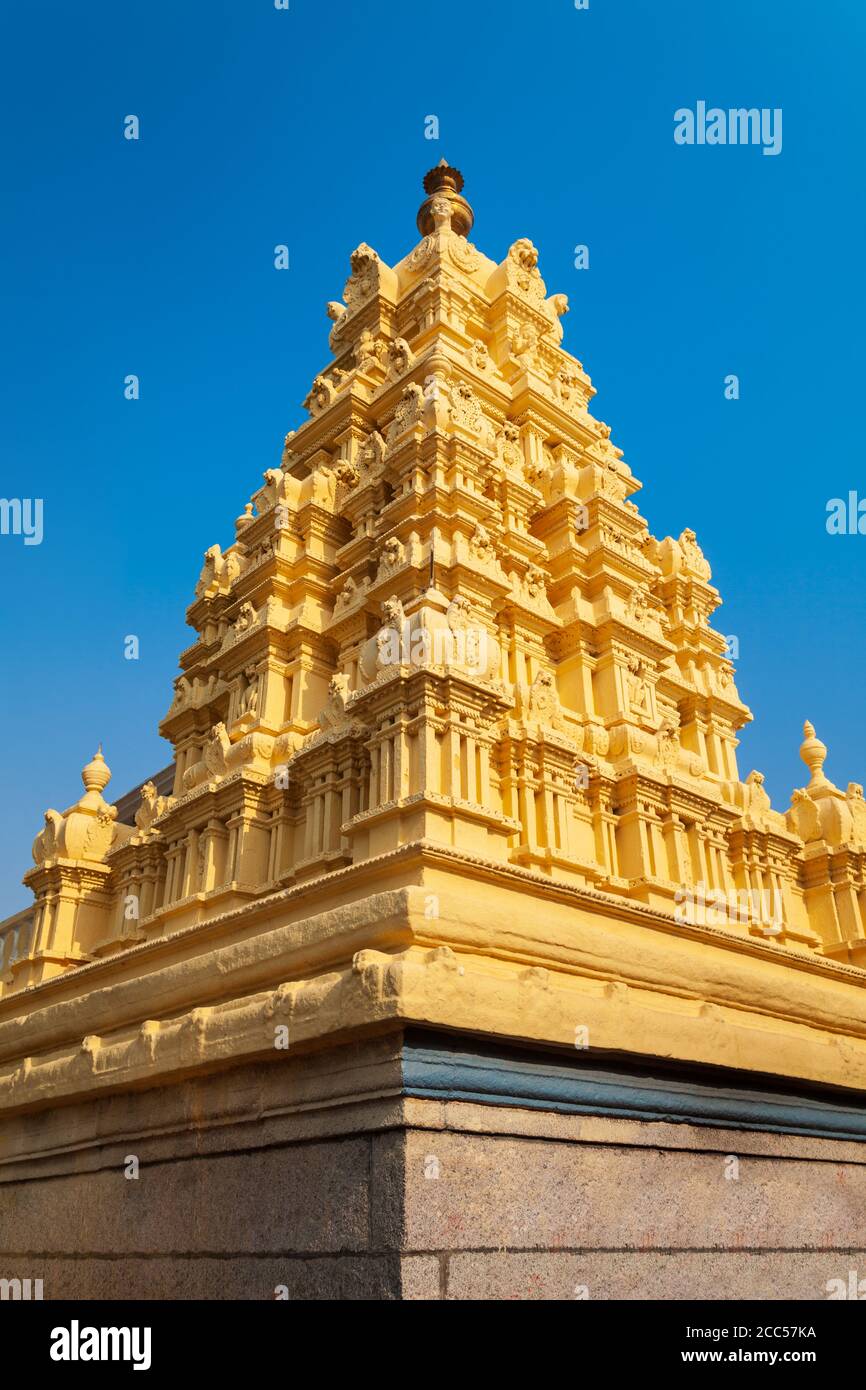 Chamundeshwari temple hi-res stock photography and images - Alamy