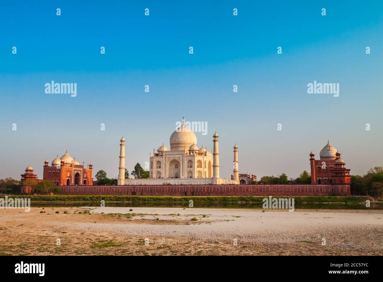 Taj Mahal Is A White Marble Mausoleum On The Bank Of The Yamuna River taj-mahal-is-a-white-marble-mausoleum-on-the-bank-of-the-yamuna-river