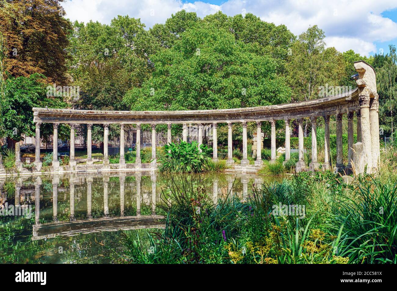 The famous classical colonnade in the Parc Monceau - Paris, France ...
