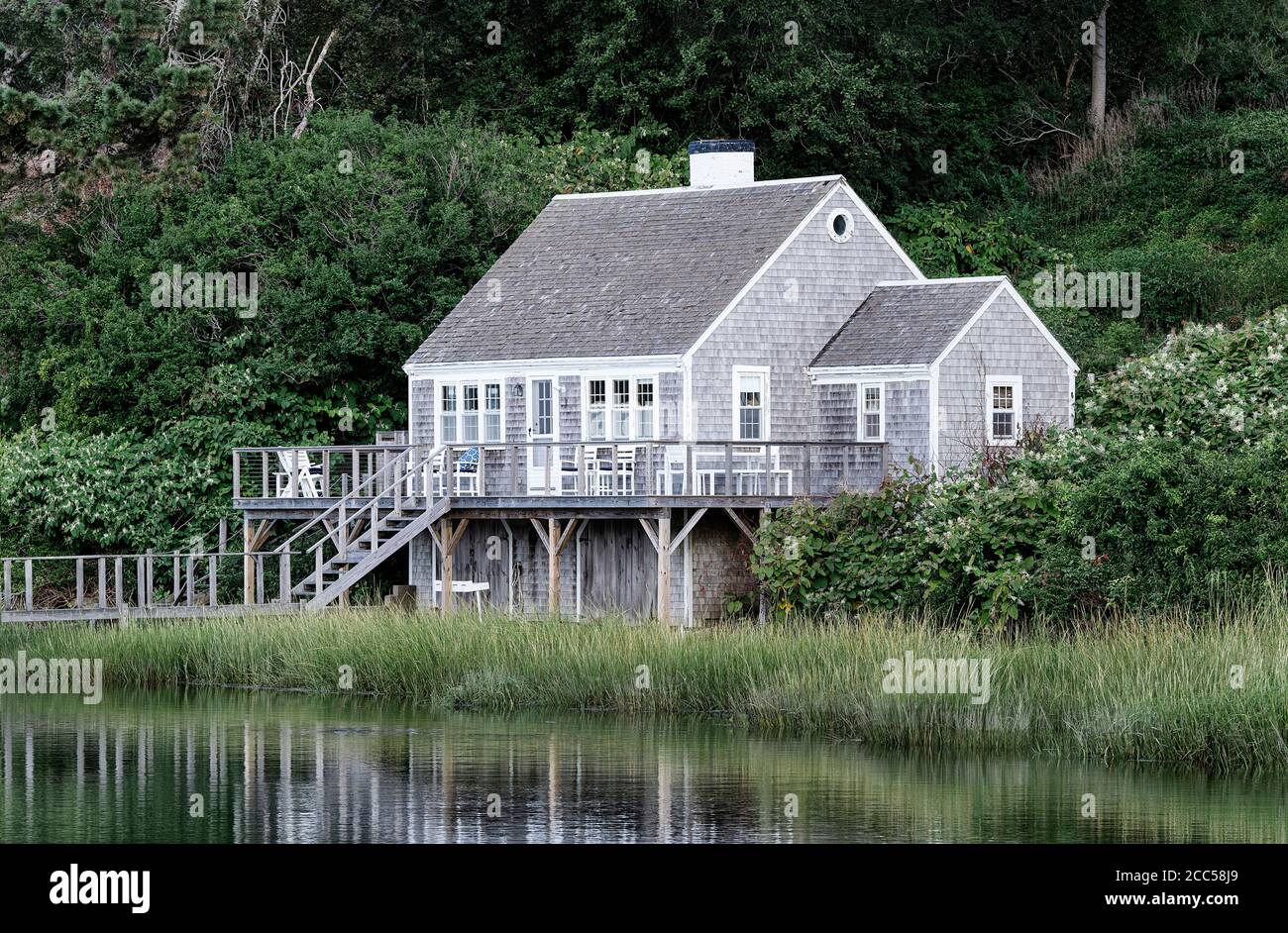 Charming cottage house on Mill Pond, Chatham, Cape Cod, Massachusetts ...