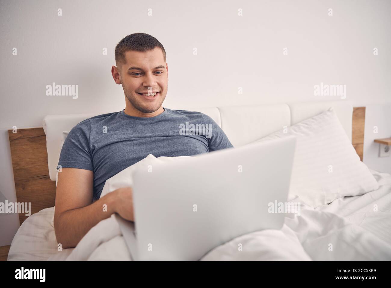 Staying in bed hi-res stock photography and images - Alamy