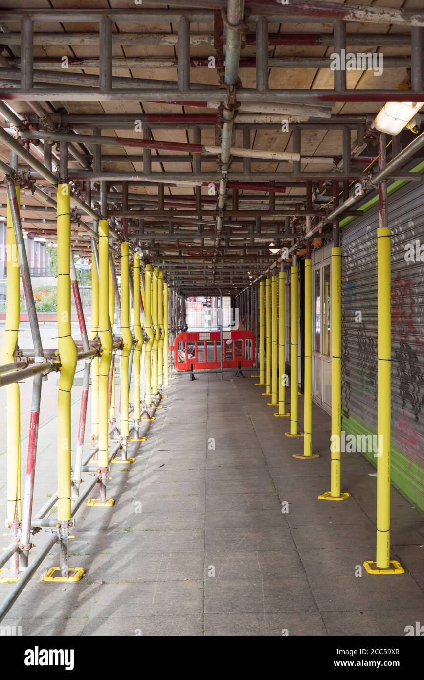 Scaffold safety foam hi-res stock photography and images - Alamy